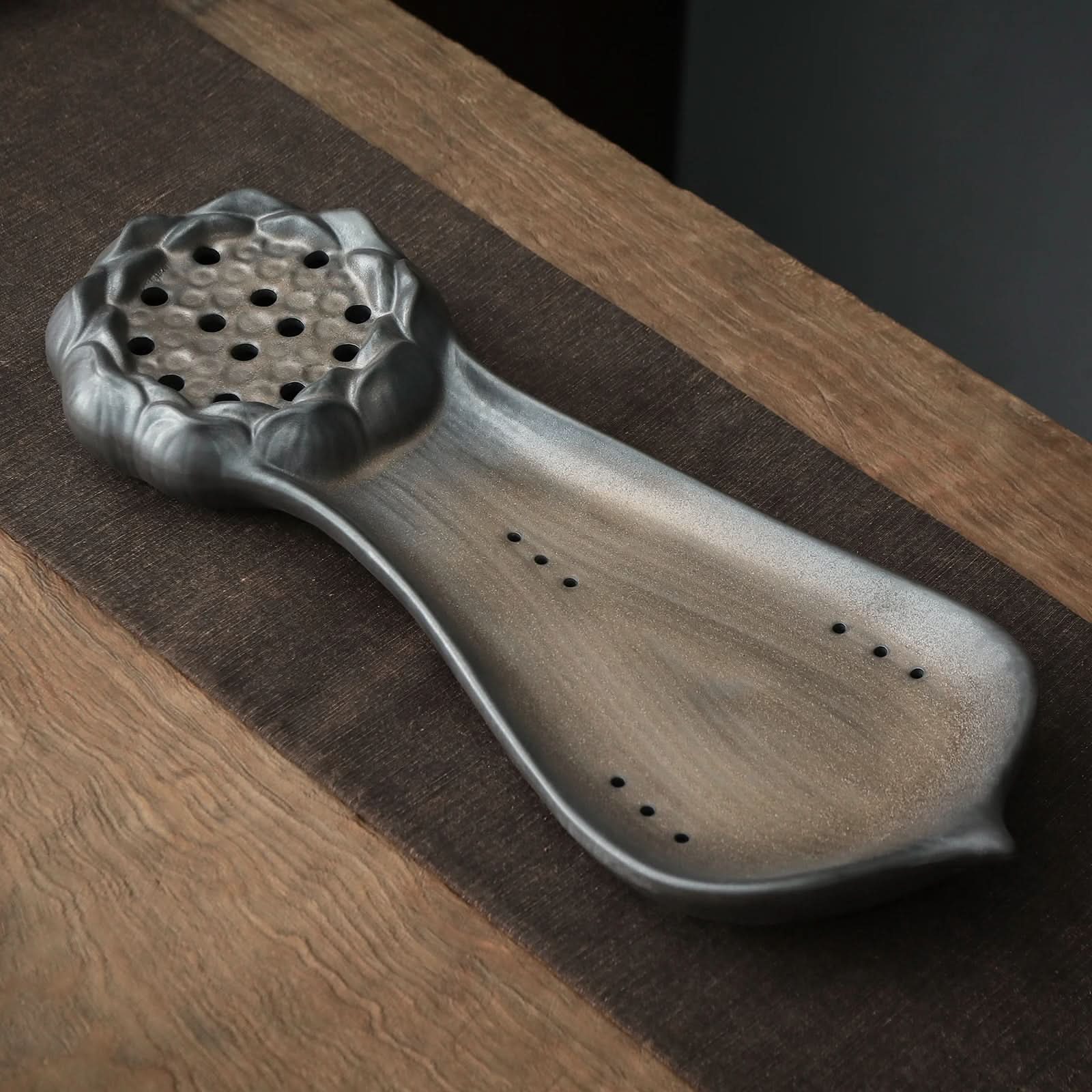 Luxury Gilt Iron Glaze Ceramic Tea Tray Handmade Tea Ware | TEANAGOO